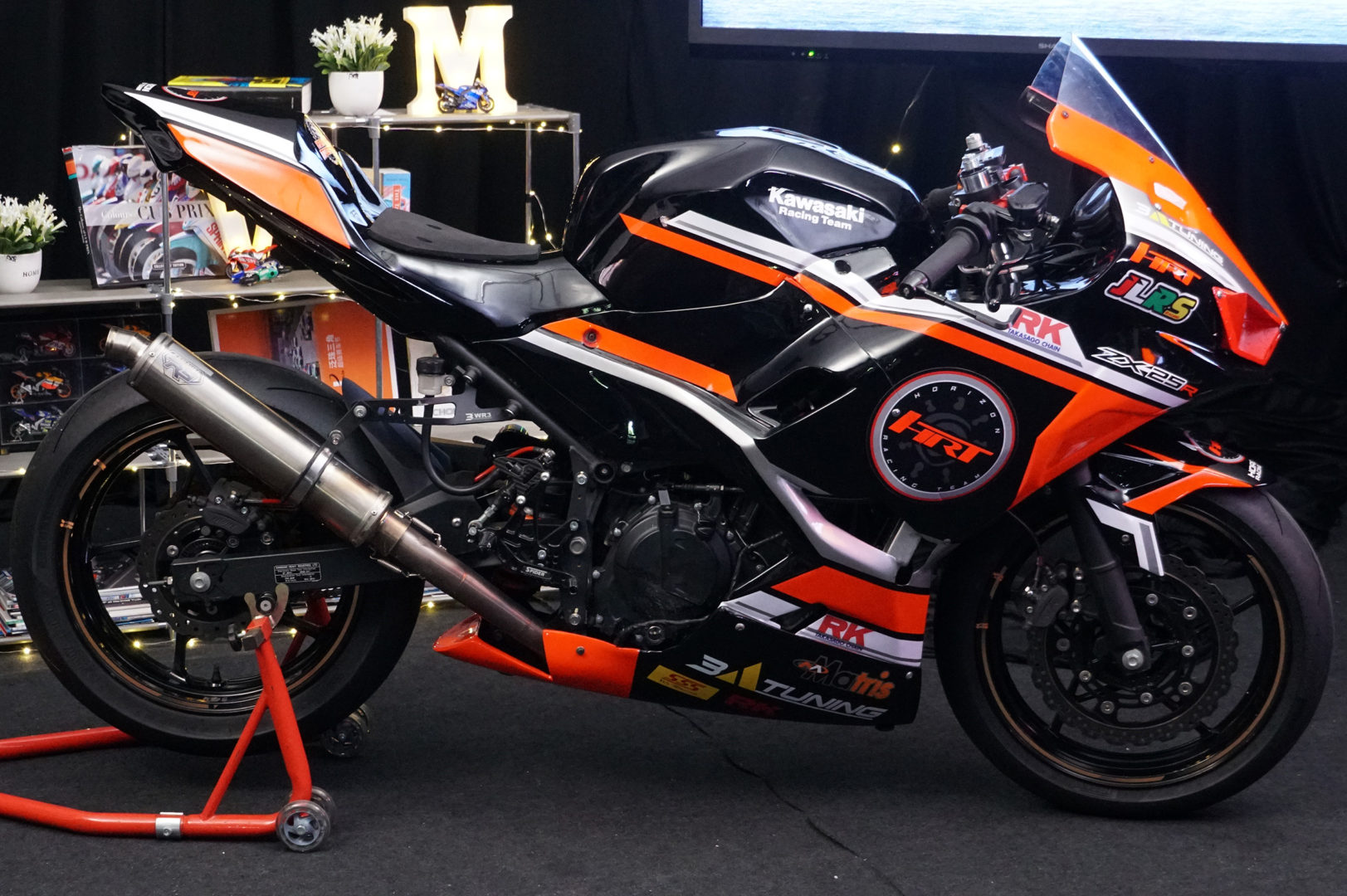 how-to-race-without-a-race-bike-malaysia-superbike-championship