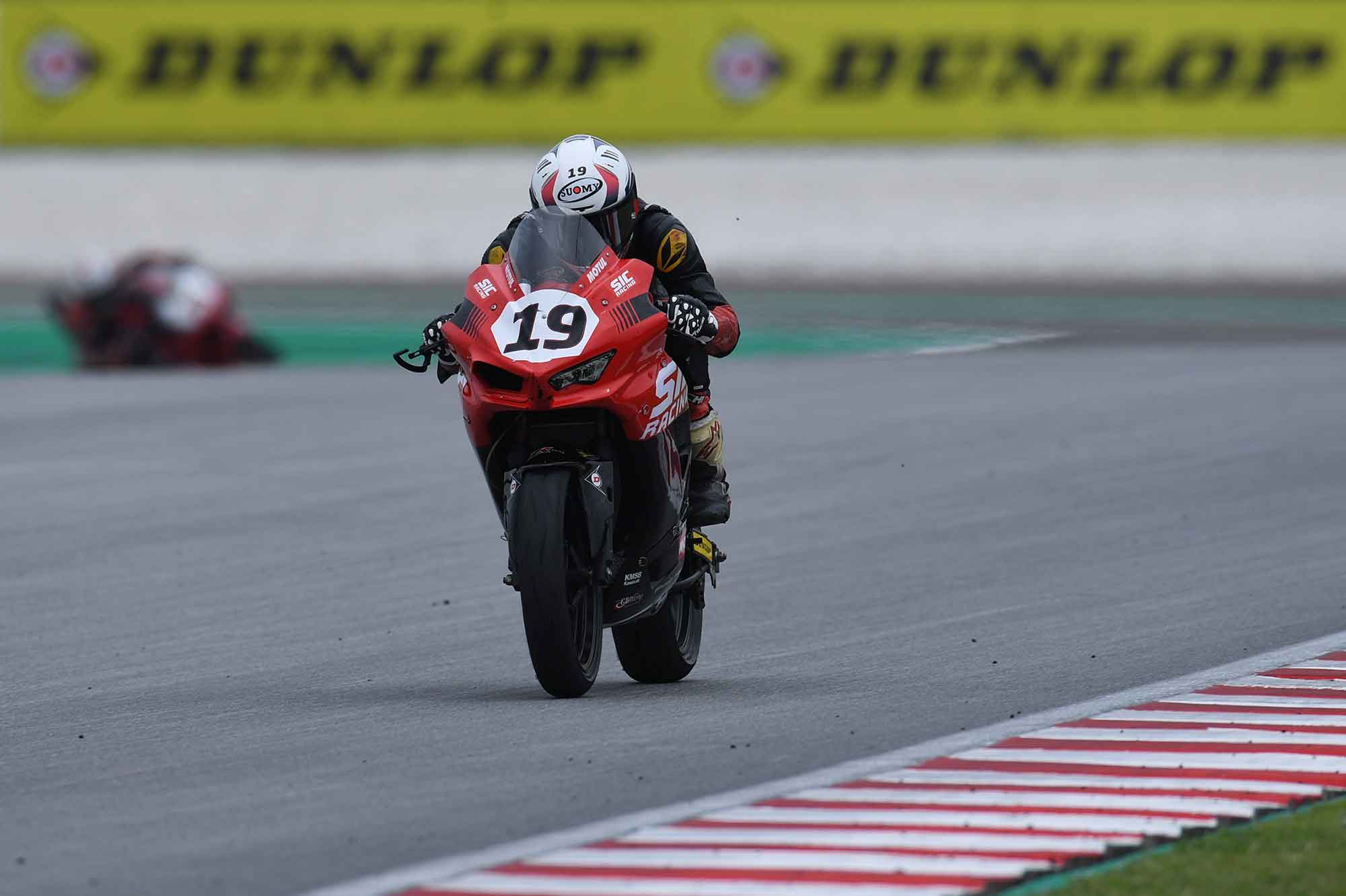 FARISH CREATES HAT-TRICK IN ROUND 1 OF MSBK - MAM Malaysia Superbike ...