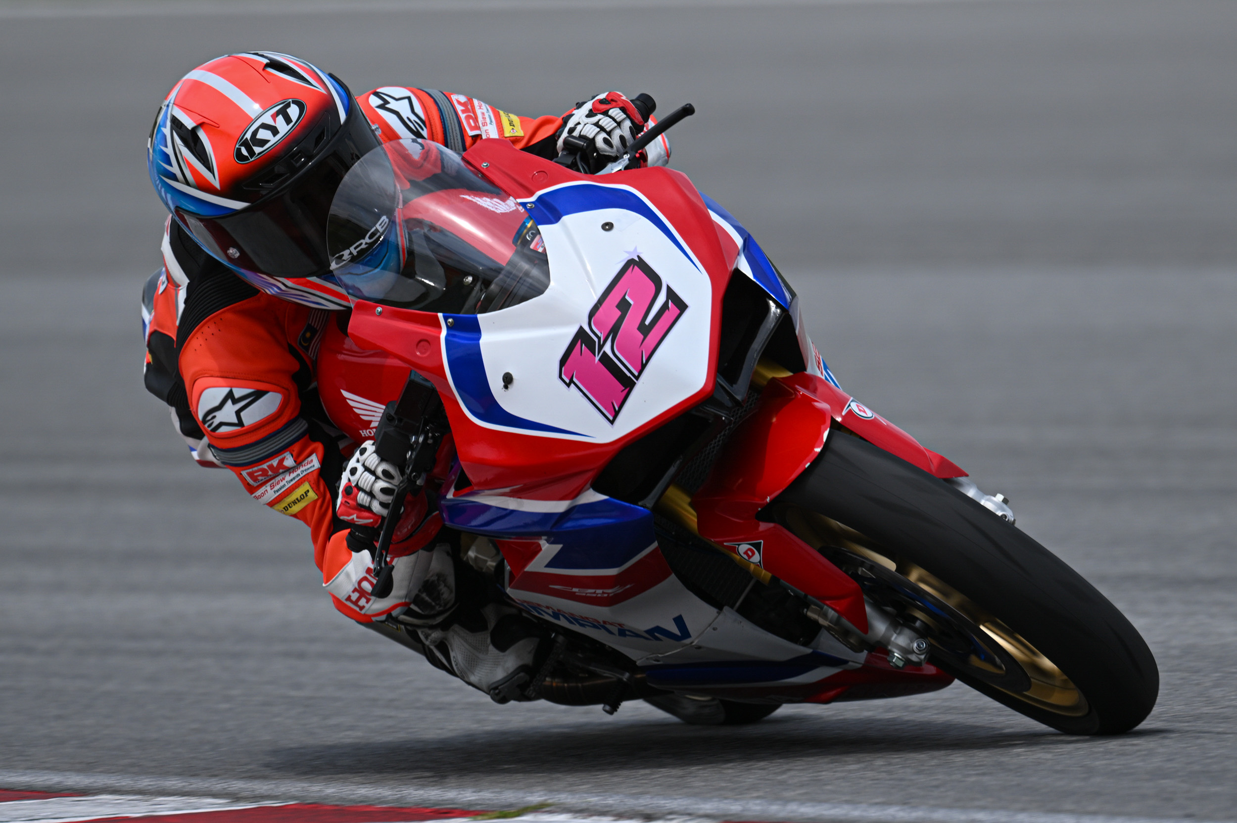 IDLAN TO WORK WITH HIS TEAMMATE FOR BETTER TEAM RESULT - Malaysia ...